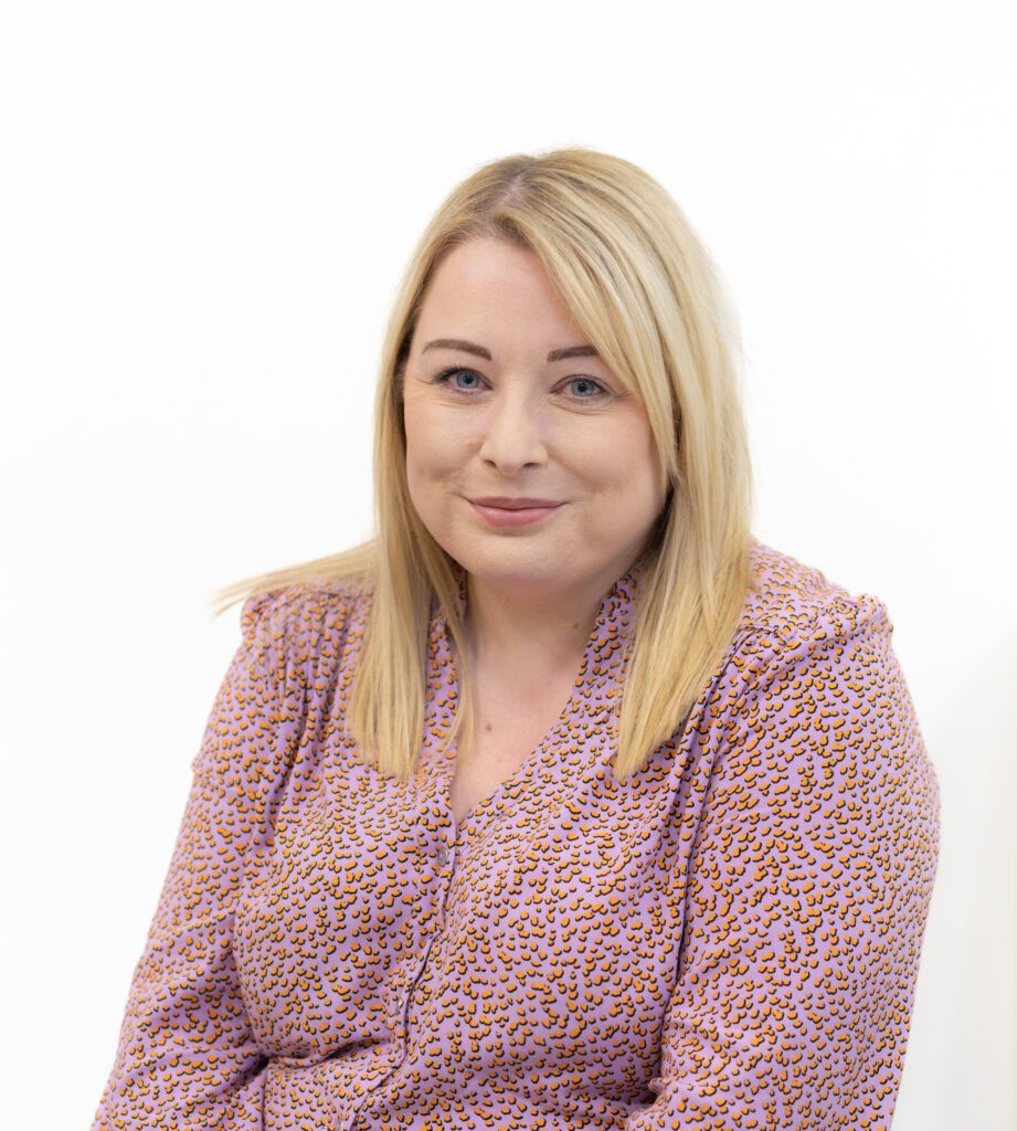 Ms Vicki Robinson - The Association of Early Pregnancy Units